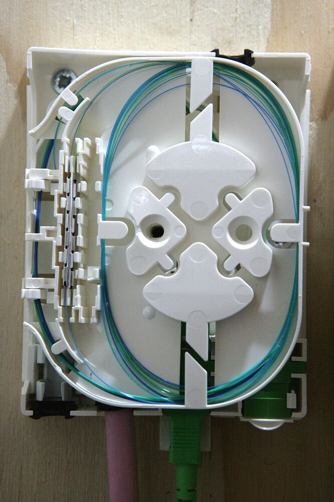 E-fiber naar Fritz!Box 5530 glasvezel patchkabel type? - INTERNET ...